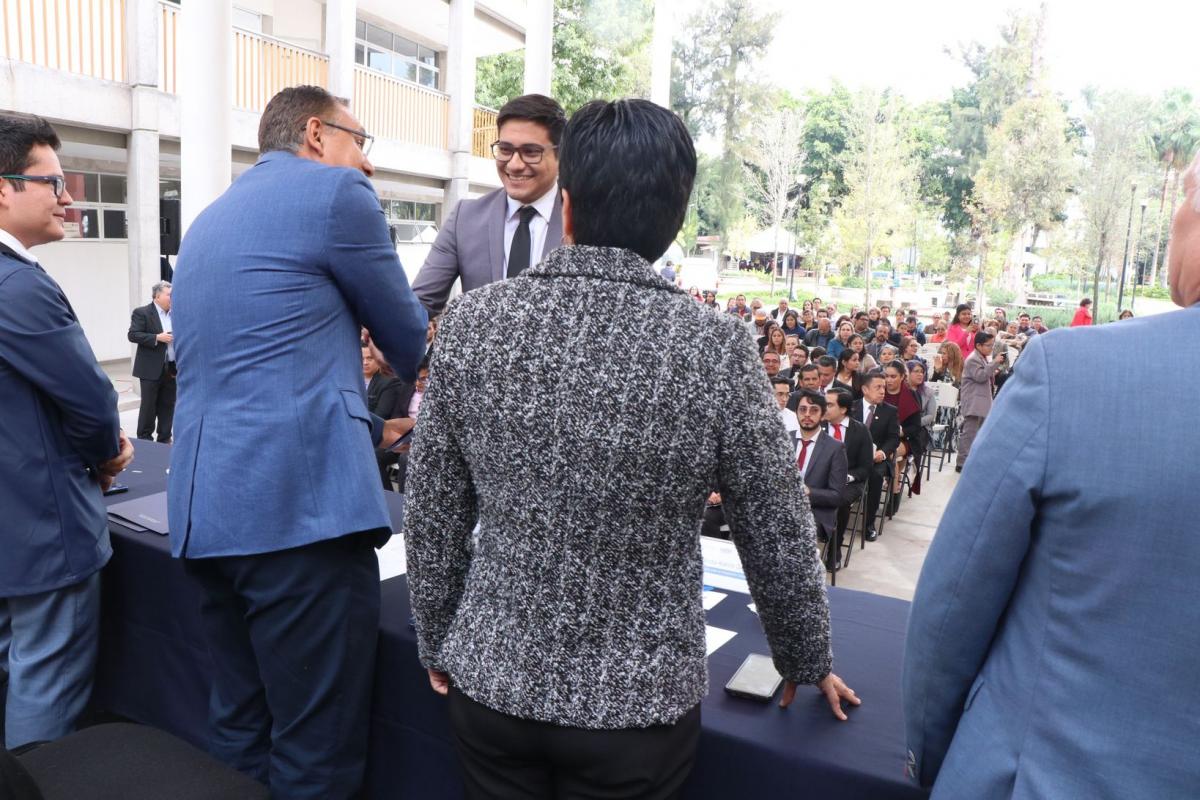 Ceremonia de Titulación Masiva DIVTIC | Centro Universitario de ...