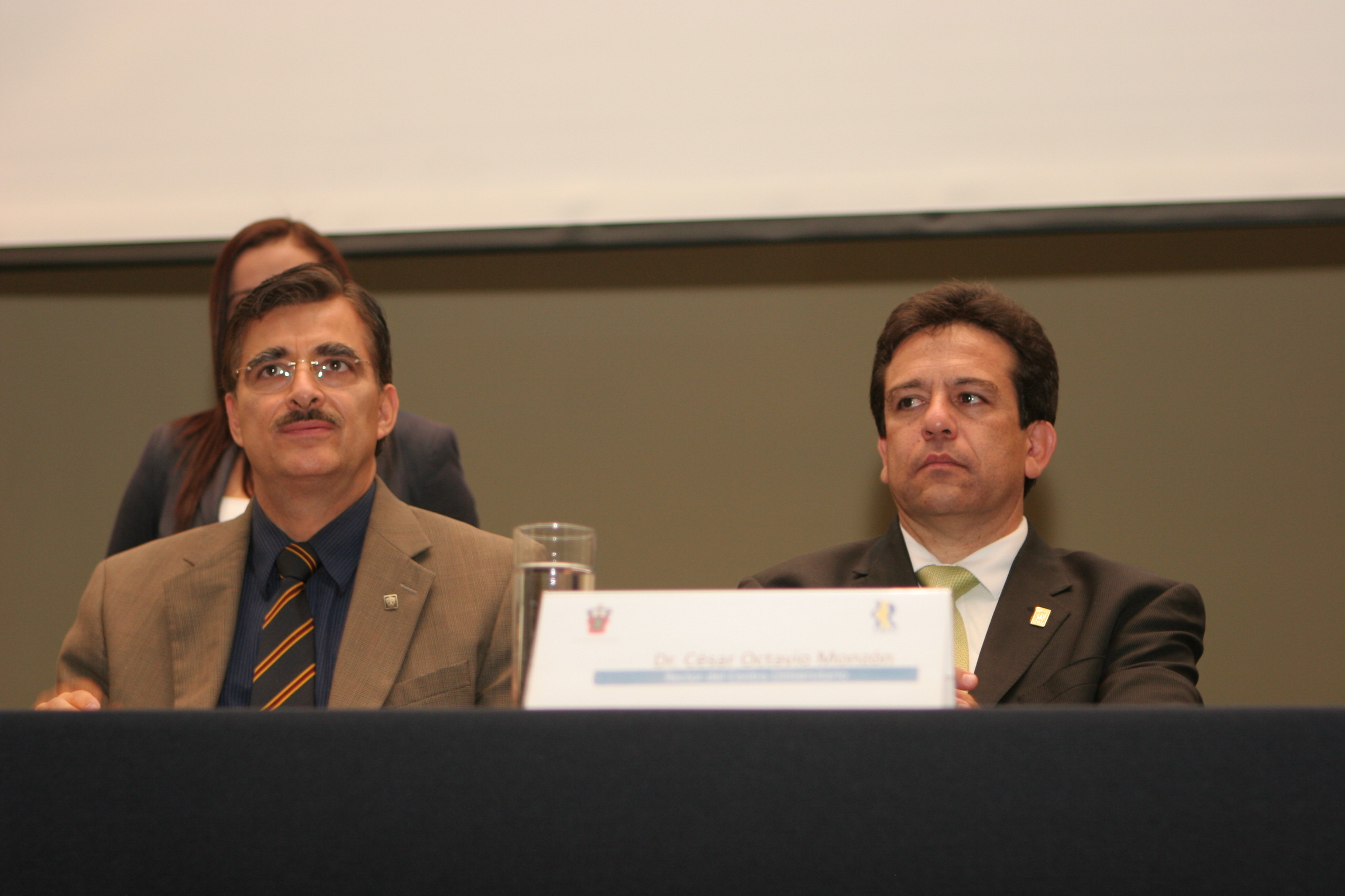 Toma de protesta Dr. Cesar Octavio Monzón 2013 2016 | Centro ...